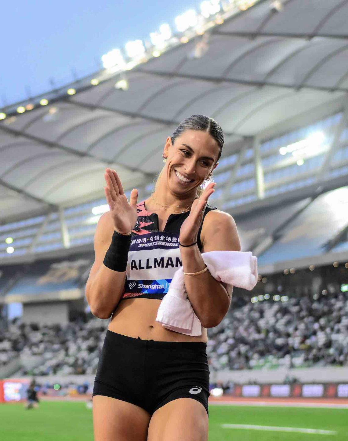 Athletes flying at the Shanghai/Suzhou Wanda Diamond League 2024 ...